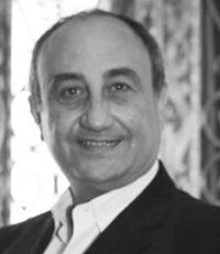 Who is Ashraf Helmy? | Profile | Manhom