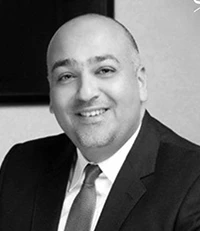 من هو باسل رحمي؟ - السيرة الذاتية