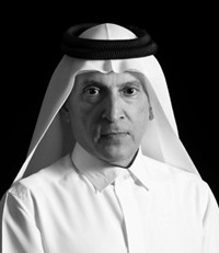 من هو أكبر الباكر؟ - السيرة الذاتية