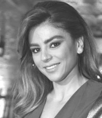 من هي غريس الريس؟ - السيرة الذاتية