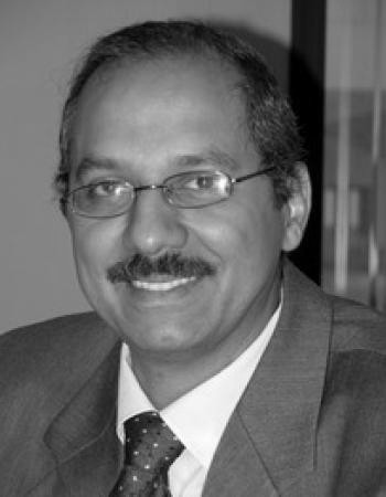 من هو أحمد عمر محمد مصطفى؟ - المعلومات الكاملة