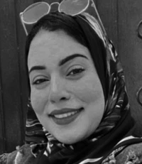 من هي منار إسماعيل الهواري؟ - السيرة الذاتية