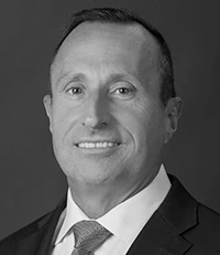 من هو روبرت ويلت؟ - السيرة الذاتية