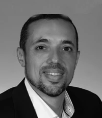 من هو عادل الشرايبي؟ - معلومات حول الشخصية