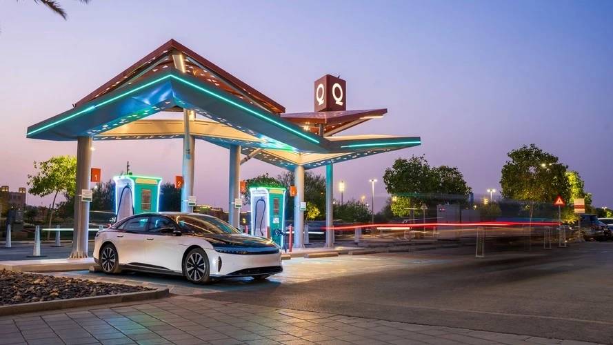 Blacklane and EVIQ join forces to advance Electric Vehicle charging ...